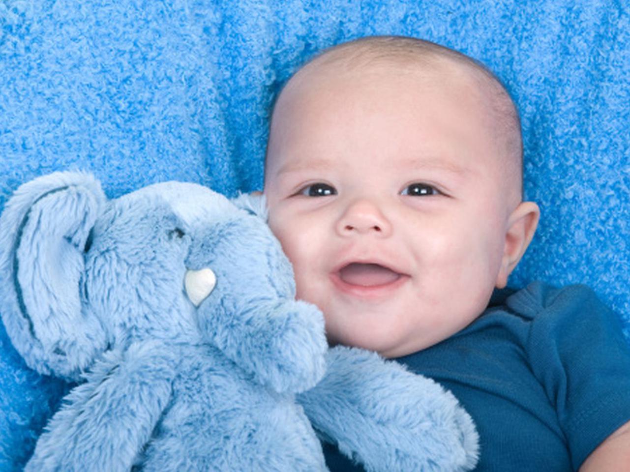 Jak kupować bezpieczne zabawki dla niemowlaka? - Mjakmama24.pl