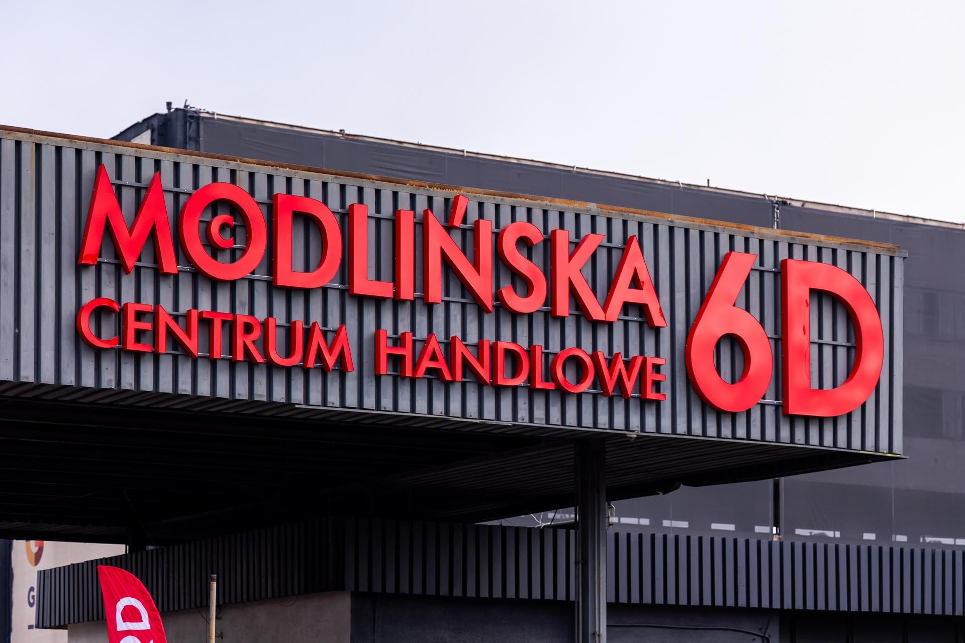 Koniec targowiska przy Modlińskiej? Nadzór budowlany nakazał wstrzymać ...