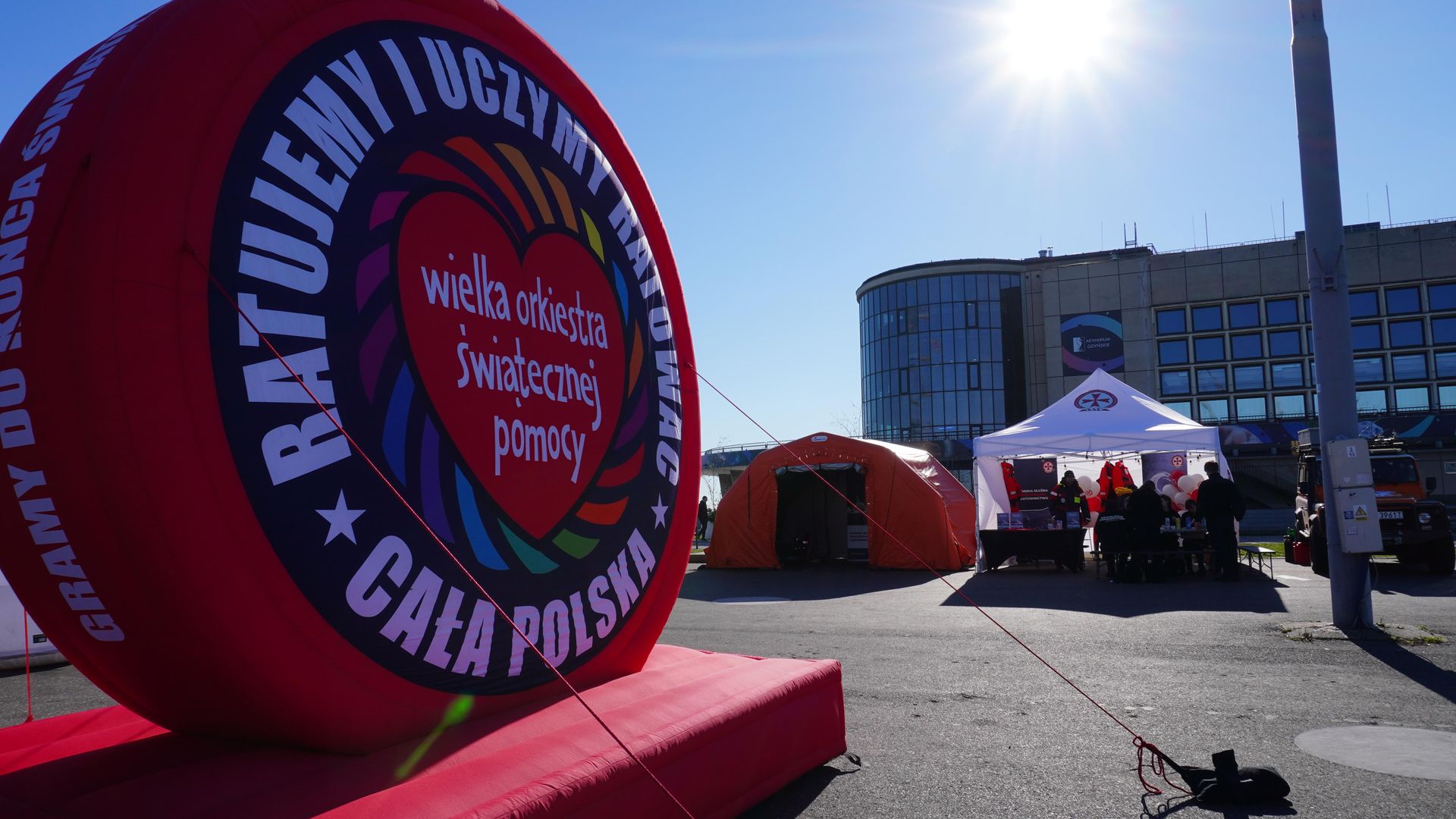 Wielka Orkiestra Świątecznej Pomocy z Helu na Finał. Specjalne pociągi Hel Zakopane - Trójmiasto ...