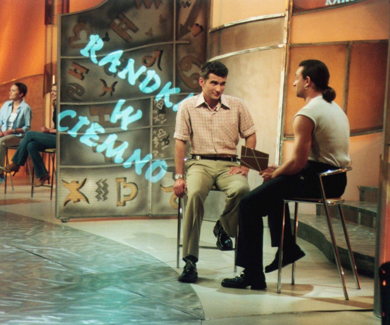 "Randka w ciemno" wraca na ekrany! Kto poprowadzi program? - ESKA.pl