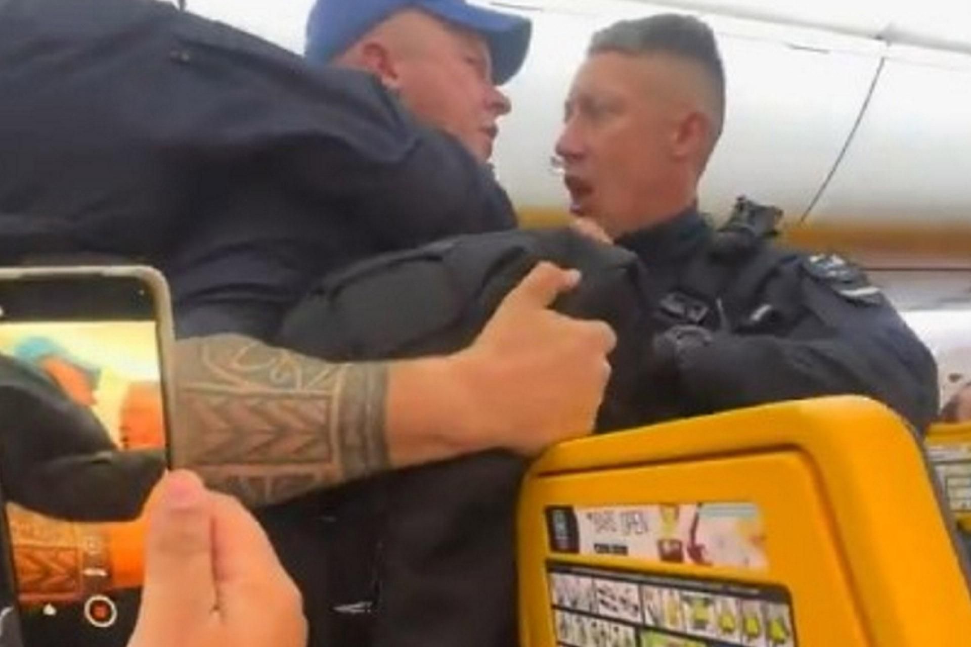 Awantura w samolocie przez wieczór kawalerski. Bijatyka i próba otworzenia drzwi podczas lotu ...