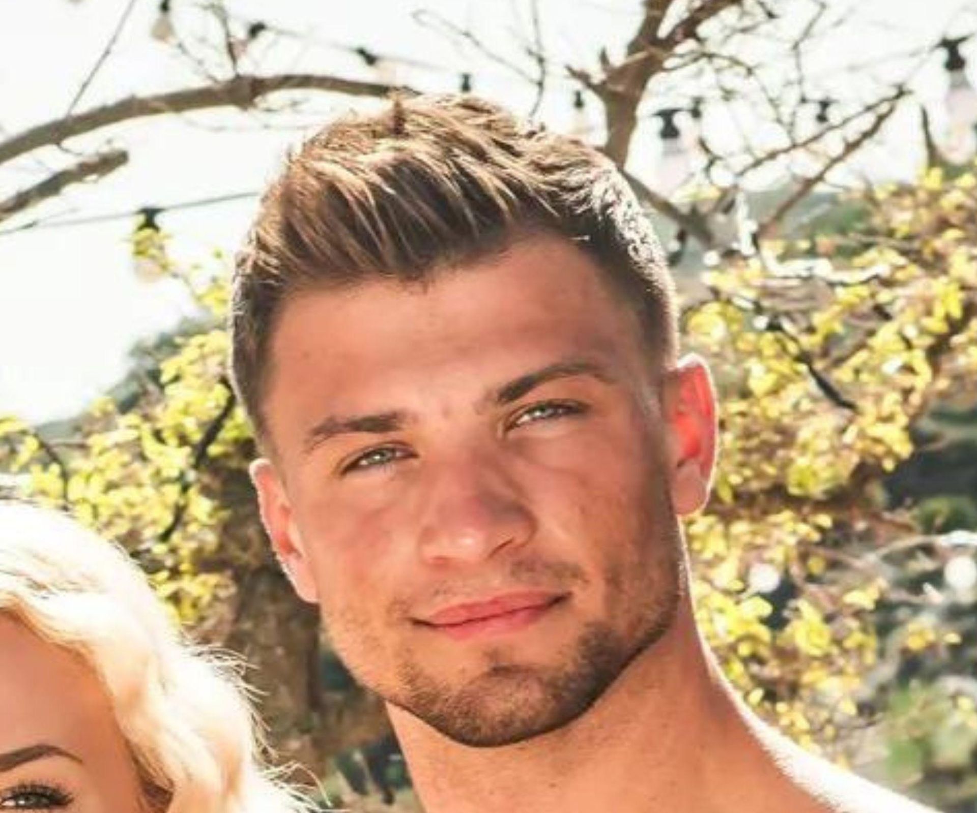 Adrian podpadł widzom "Love Island". Jak kiedyś wyglądał student prawa ...
