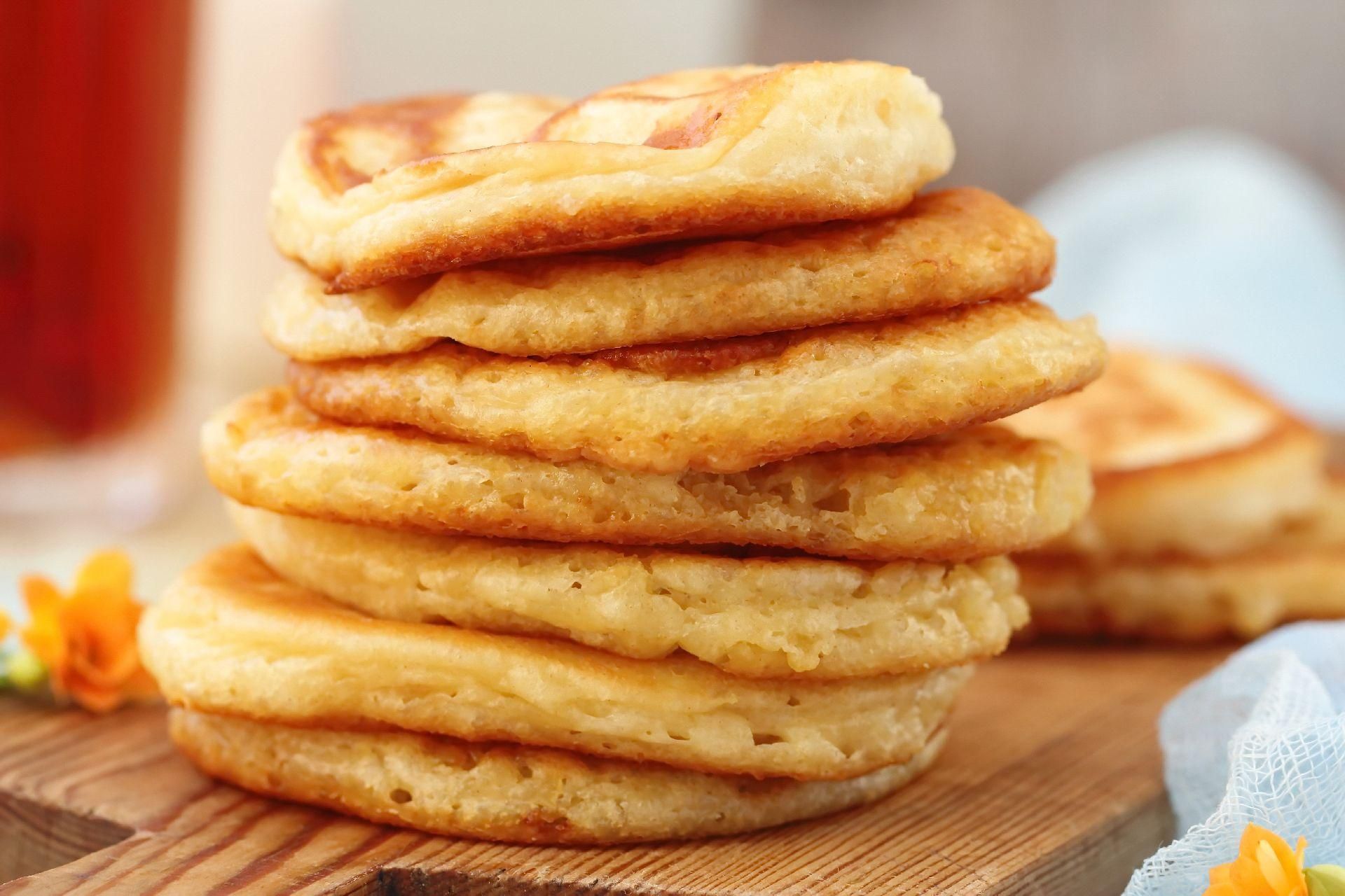 Pyszne bliny drożdżowe bez mąki. Doskonałe ze śmietaną lub cukrem ...