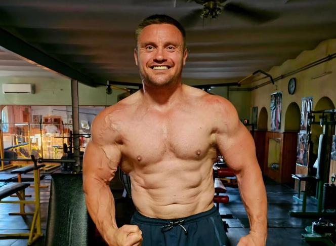 Krzysztof Radzikowski pokazał zabójczo piękną partnerkę. Prawdziwa ...