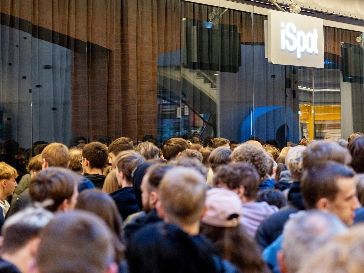 Nowy salon iSpot w Porcie Łódź. Będzie można wygrać iPhone’a 16 - Łódź ...