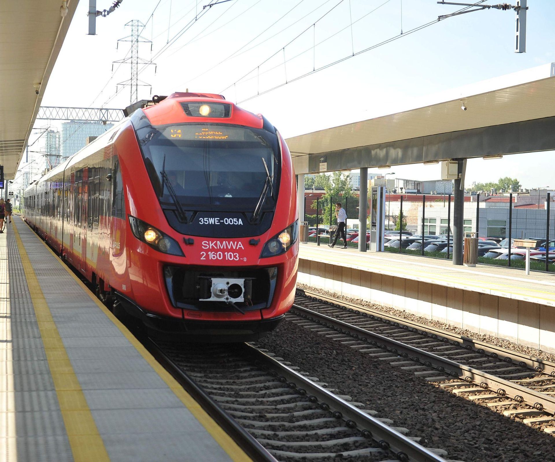 Chaos na torach! Utrudnienia w kursowaniu SKM i KM w Warszawie - Warszawa, Super Express