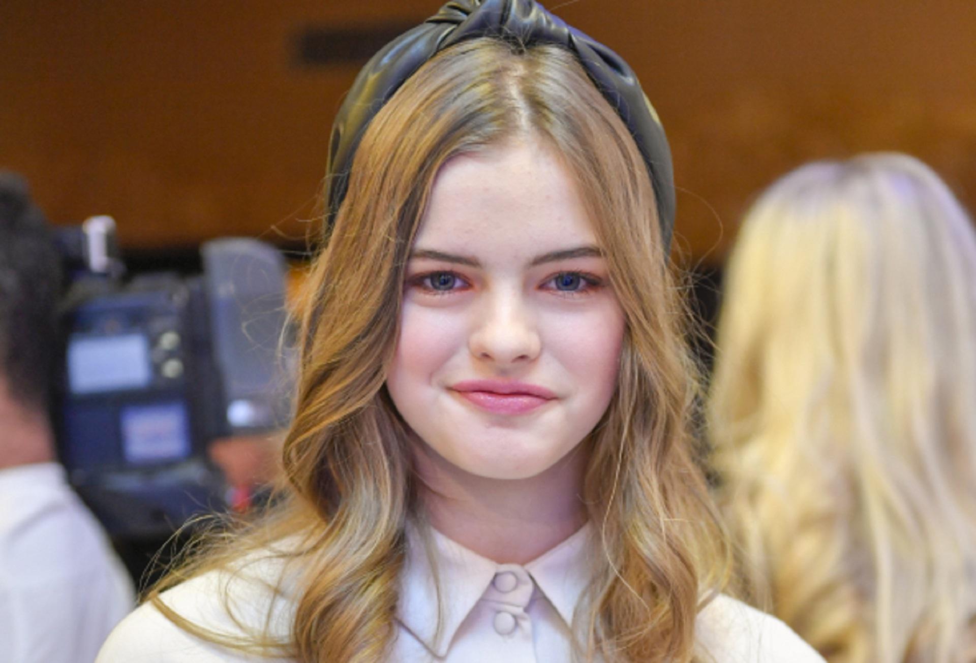 17-letnia gwiazda "Barw szczęścia" w dekolcie do pępka! Internet płonie ...