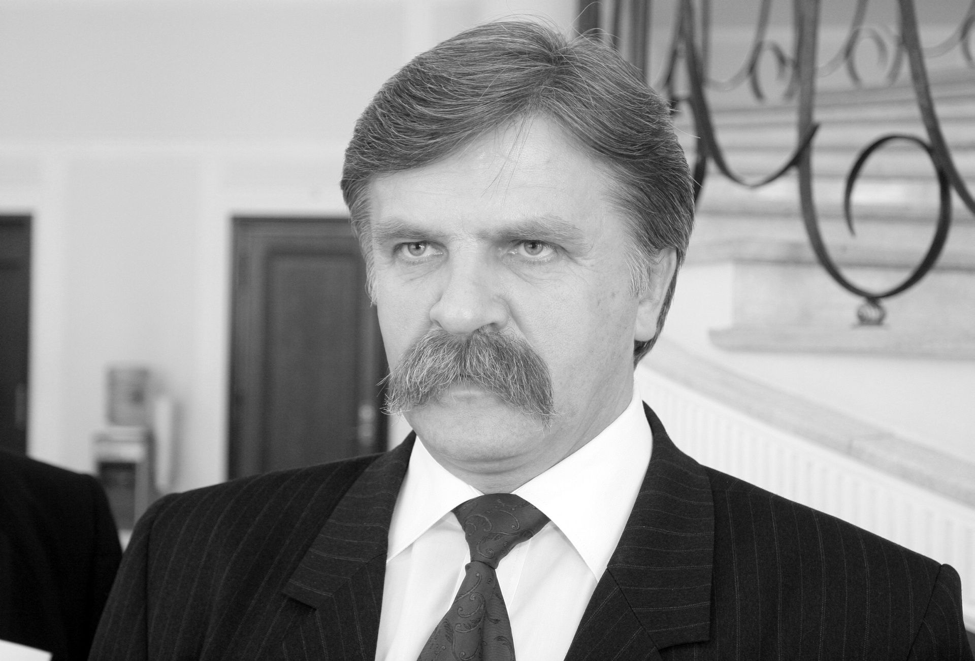 Katastrofa Smoleńska W Katastrofie Zginął 53 Letni Polityk Prawa I
