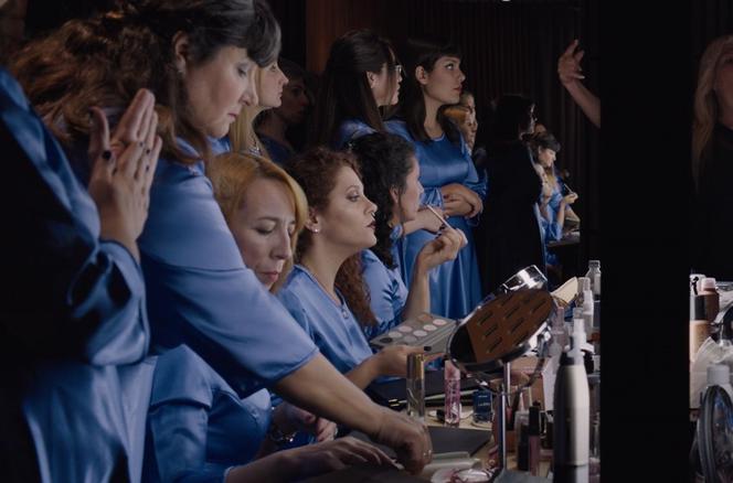 INTRUZ - zmysłowe, podszyte erotyką kino grozy. Dlaczego warto obejrzeć ...