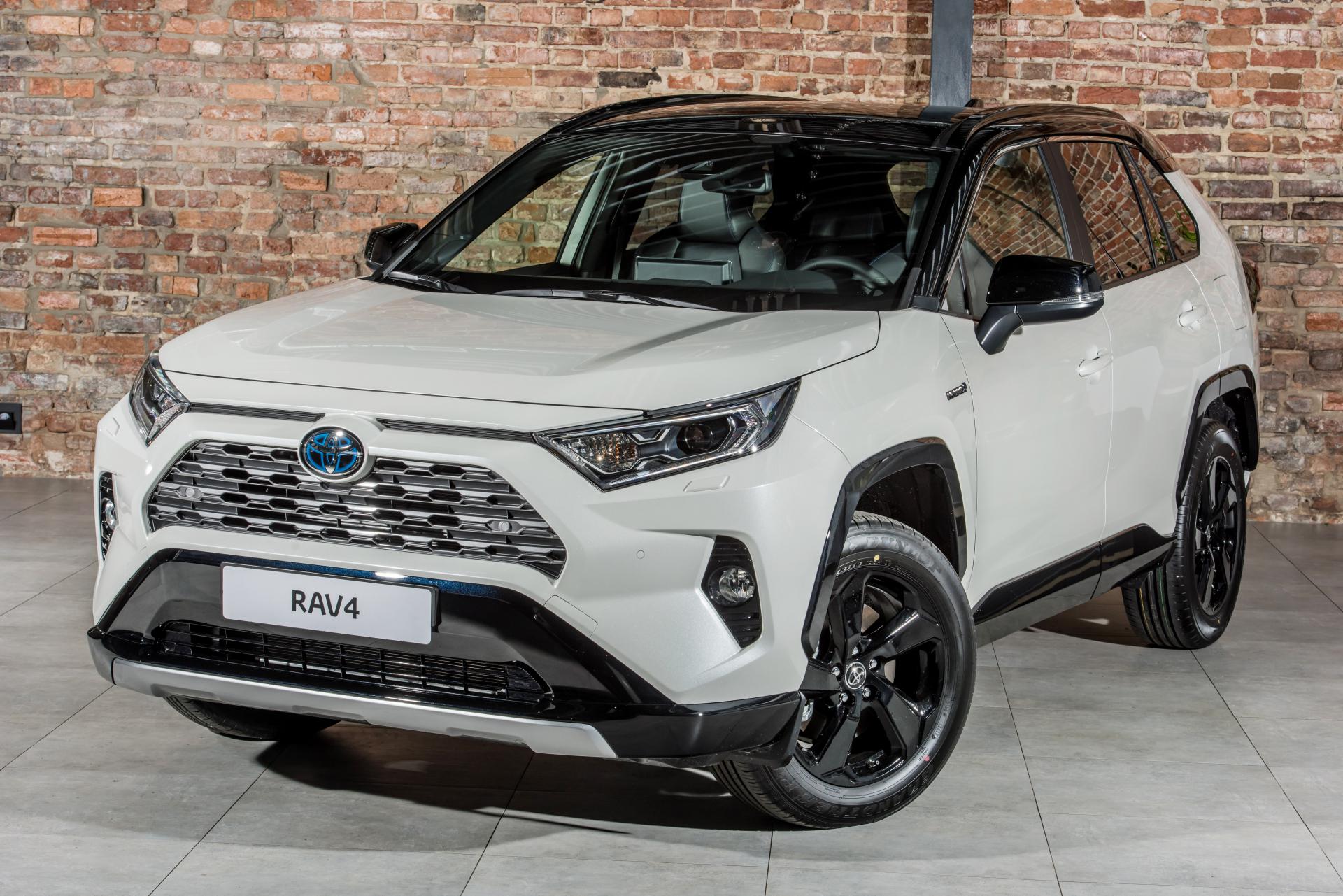2019 Toyota RAV4 Pe ny CENNIK I Wyposa enie Pi tej Generacji SUV a