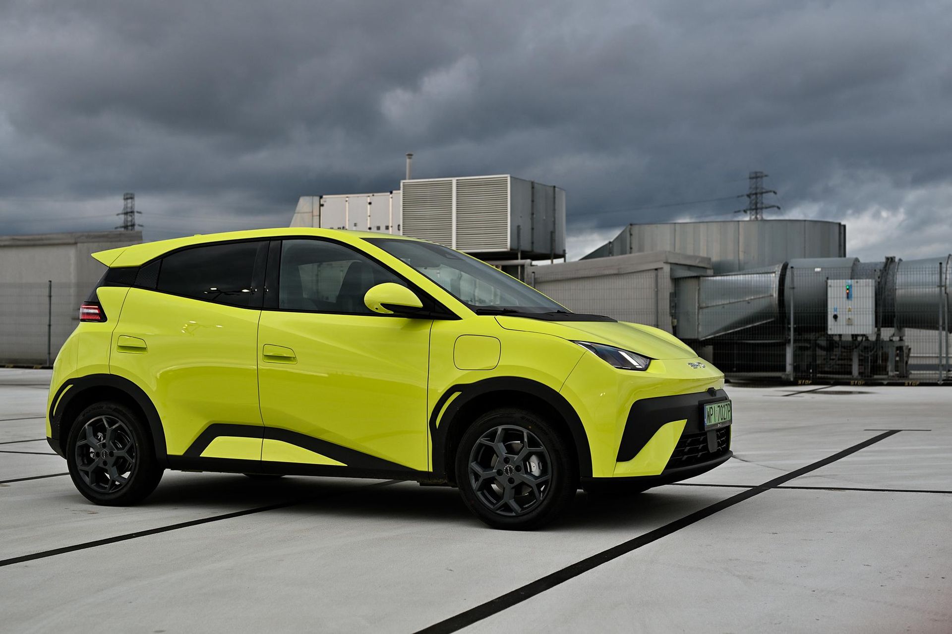 BYD Dolphin Surf – nowy elektryczny hatchback już dostępny w Europie ...