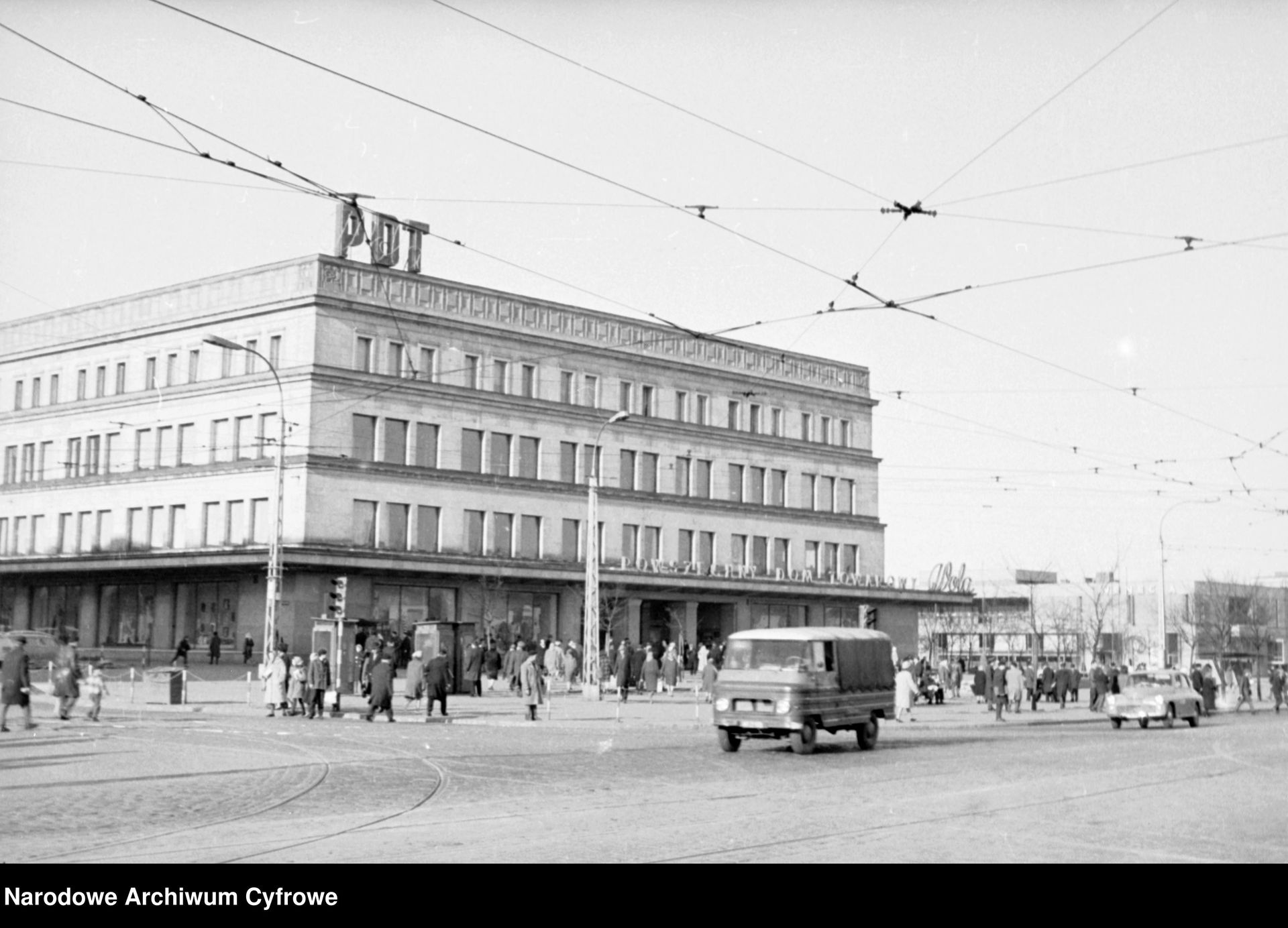 QUIZ PRL. Tajemnicze skróty z PRL-u. Czy dasz radę rozszyfrować te nazwy? Młodzież polegnie już ...
