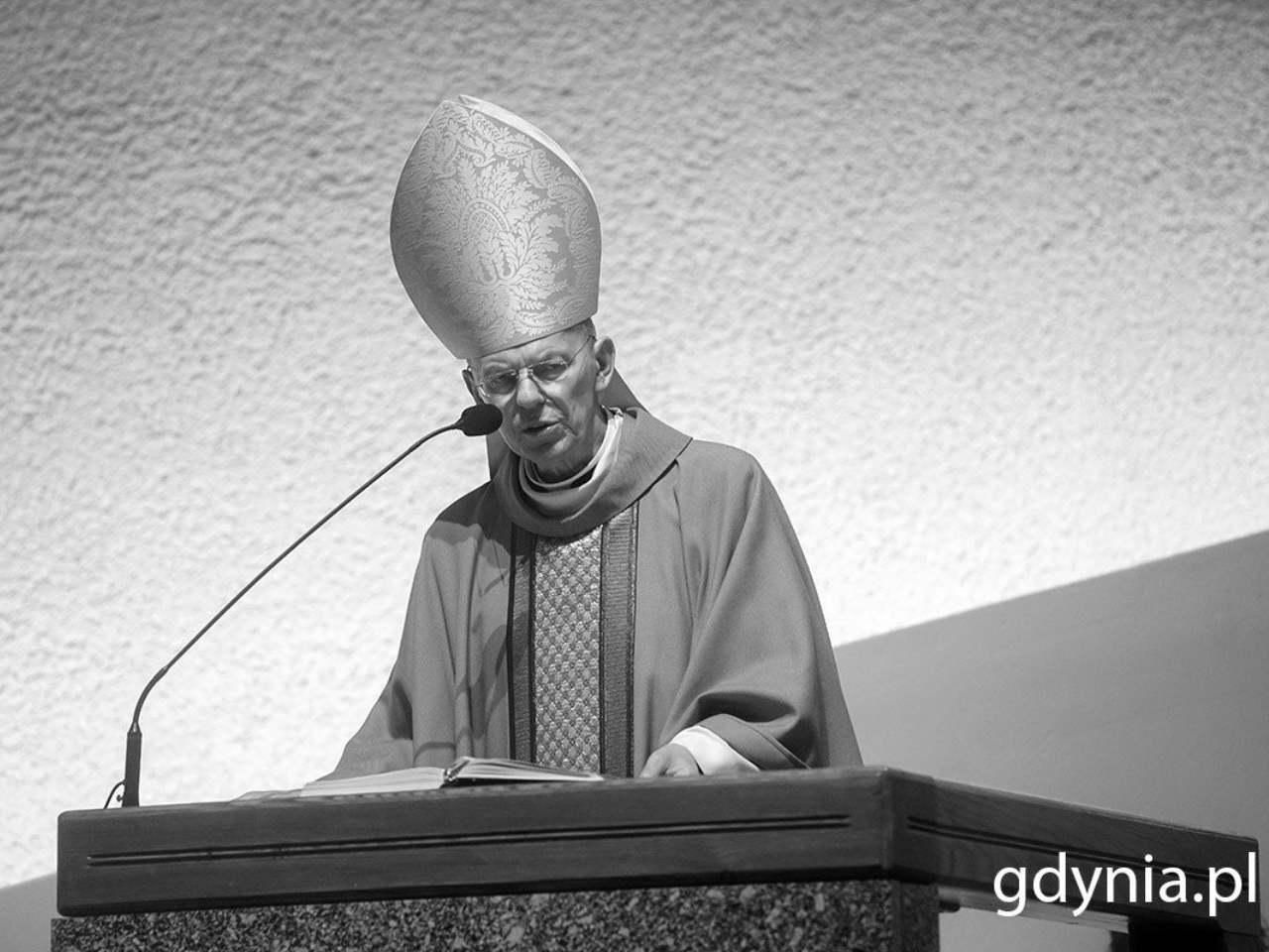 Zmarł ks. infułat Edmund Skalski, proboszcz bazyliki NMP w Gdyni ...