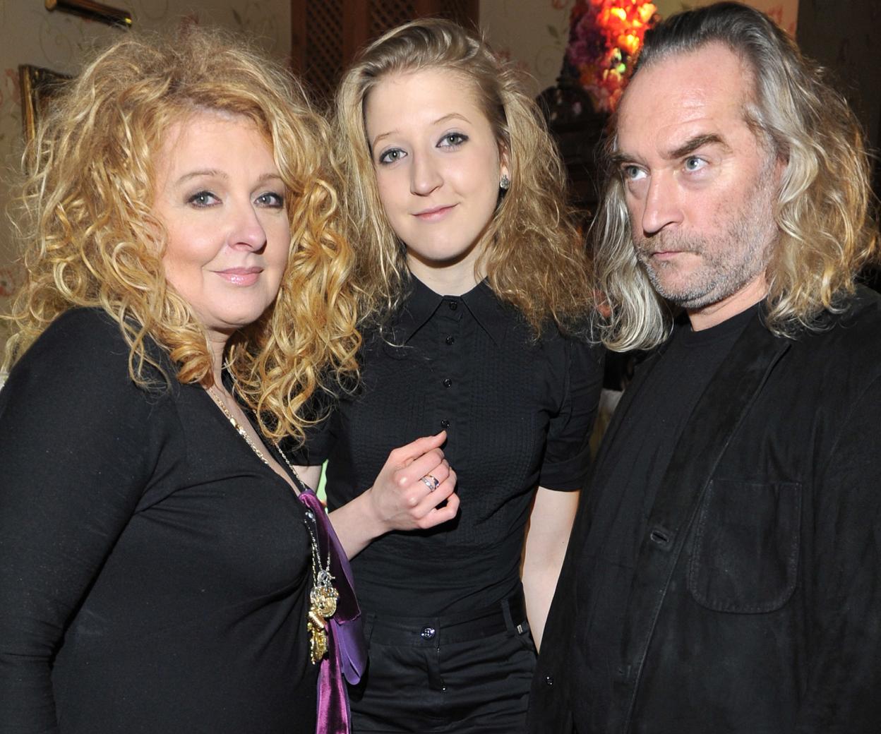 Piotr Gessler miałby dziś 65 lat. Magda Gessler i Lara Gessler ...