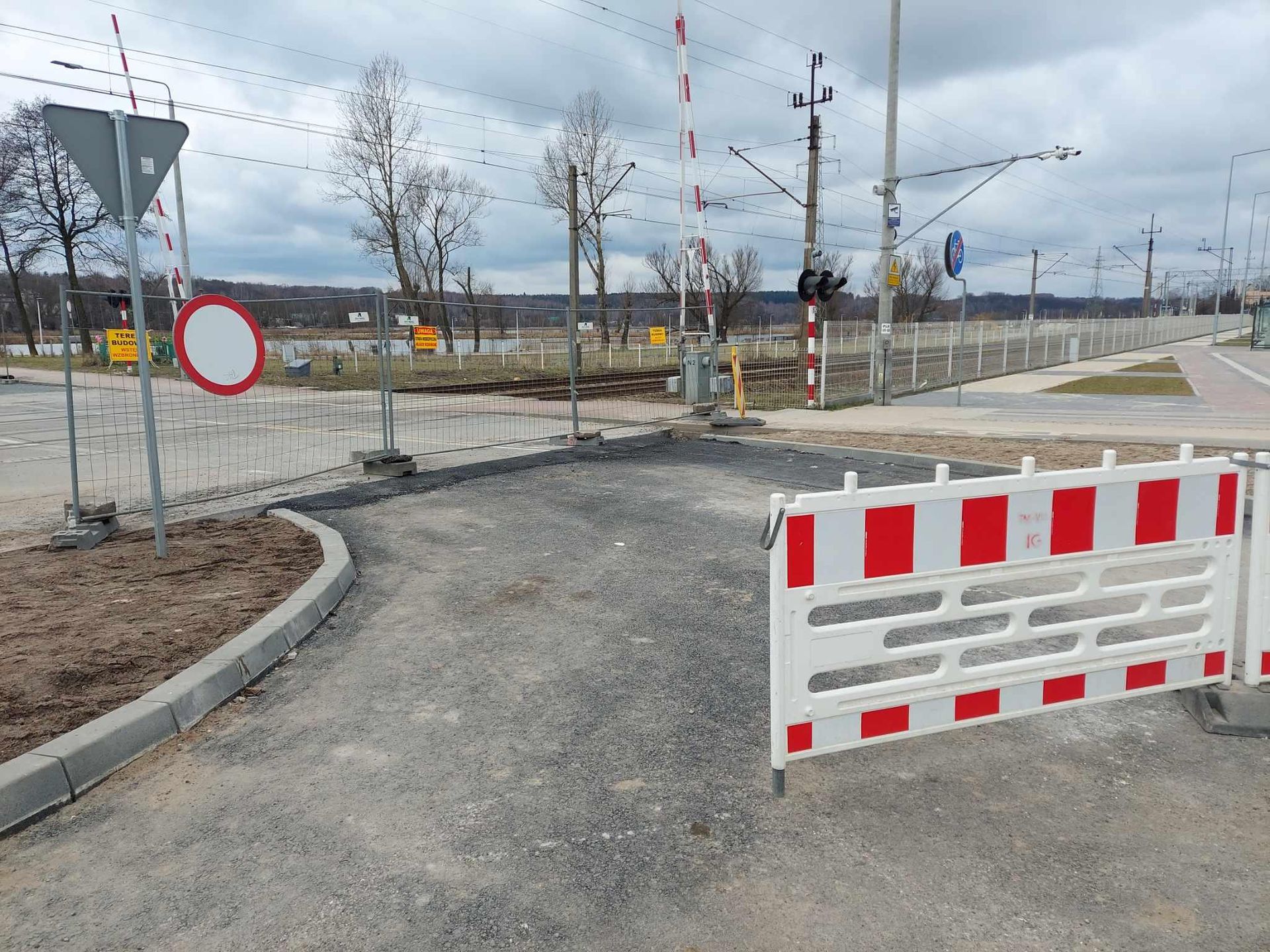 Przejazd kolejowy w Starachowicach miał zostać zlikwidowany! Władze wiedziały o tym od dwóch lat ...