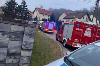 Szklary. Wypadek busa z przedszkolakami. Jedno dziecko wypadło przez okno - Kraków, Super Express