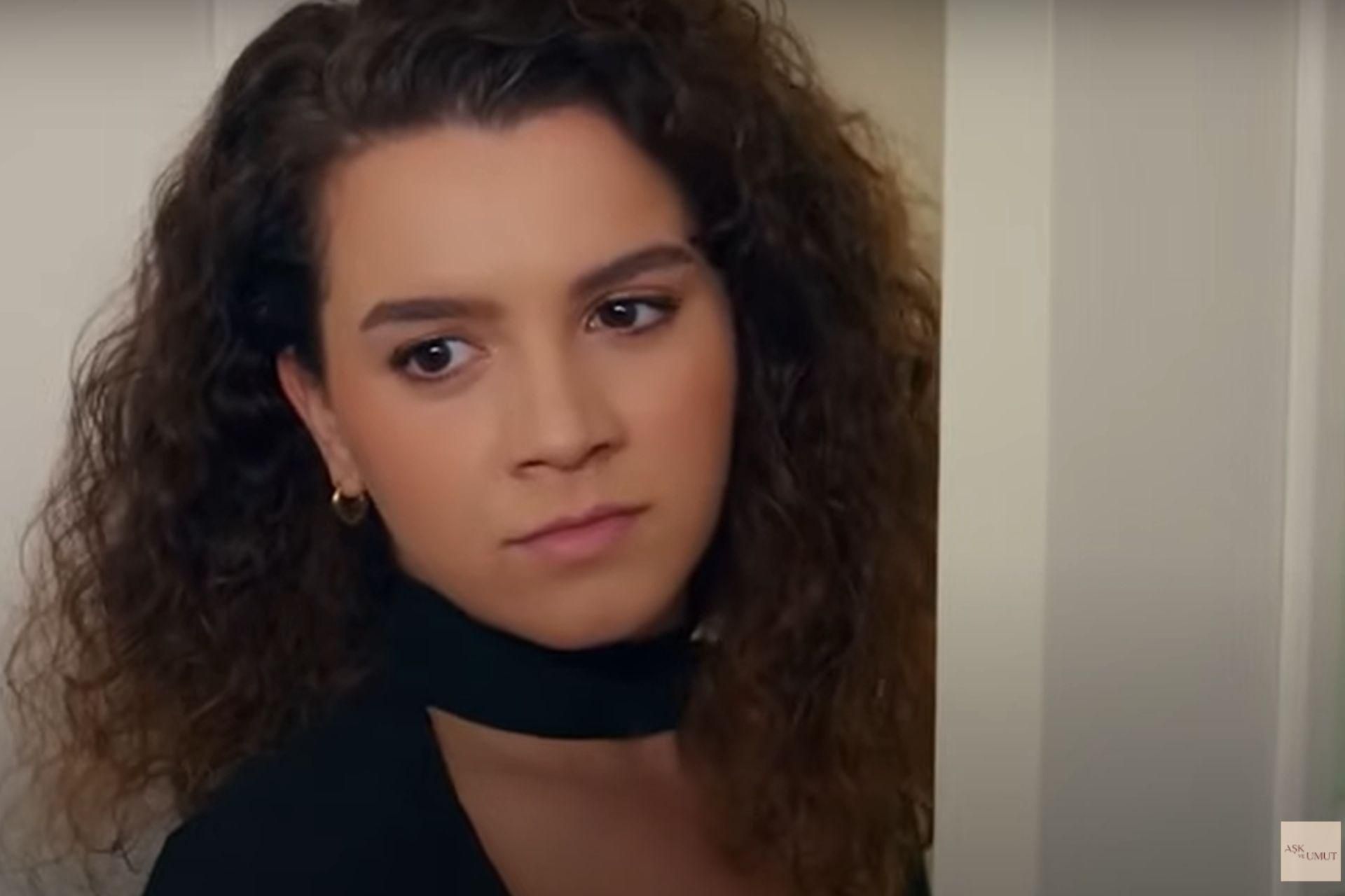 "Miłość i nadzieja". Serialowa Melis na prywatnych zdjęciach. Burza ...