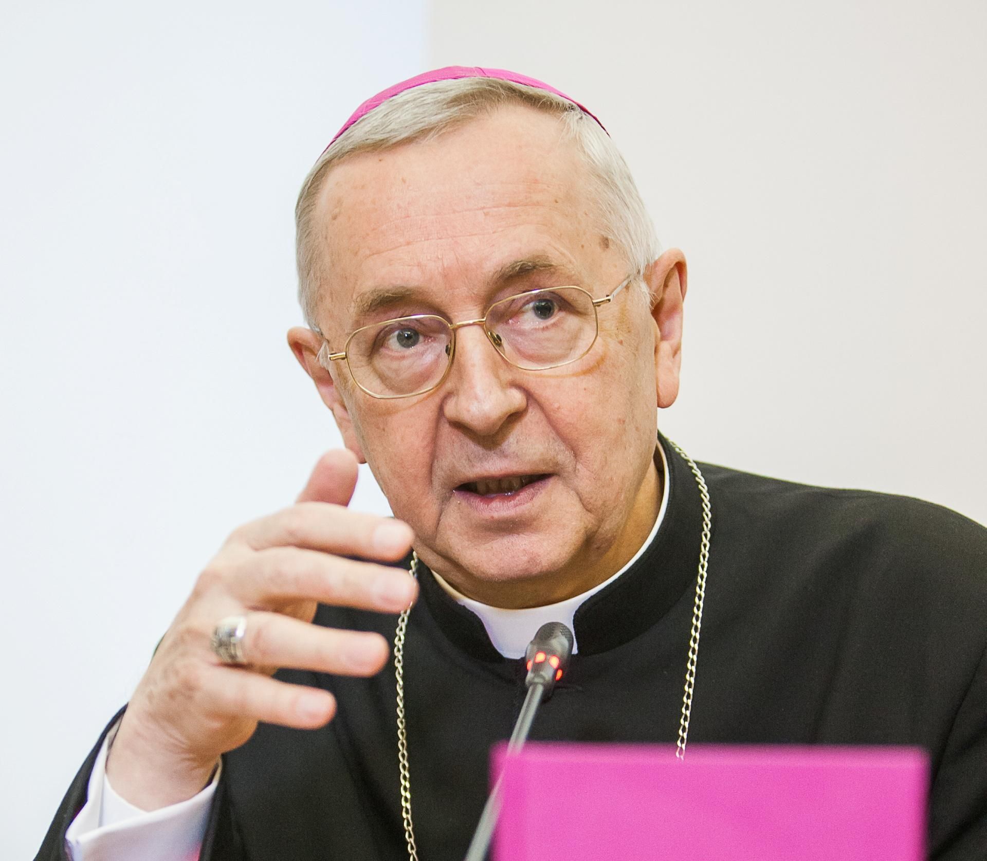 Arcybiskup Gądecki zamieszkał w nowej willi. Koszt remontu powala ...