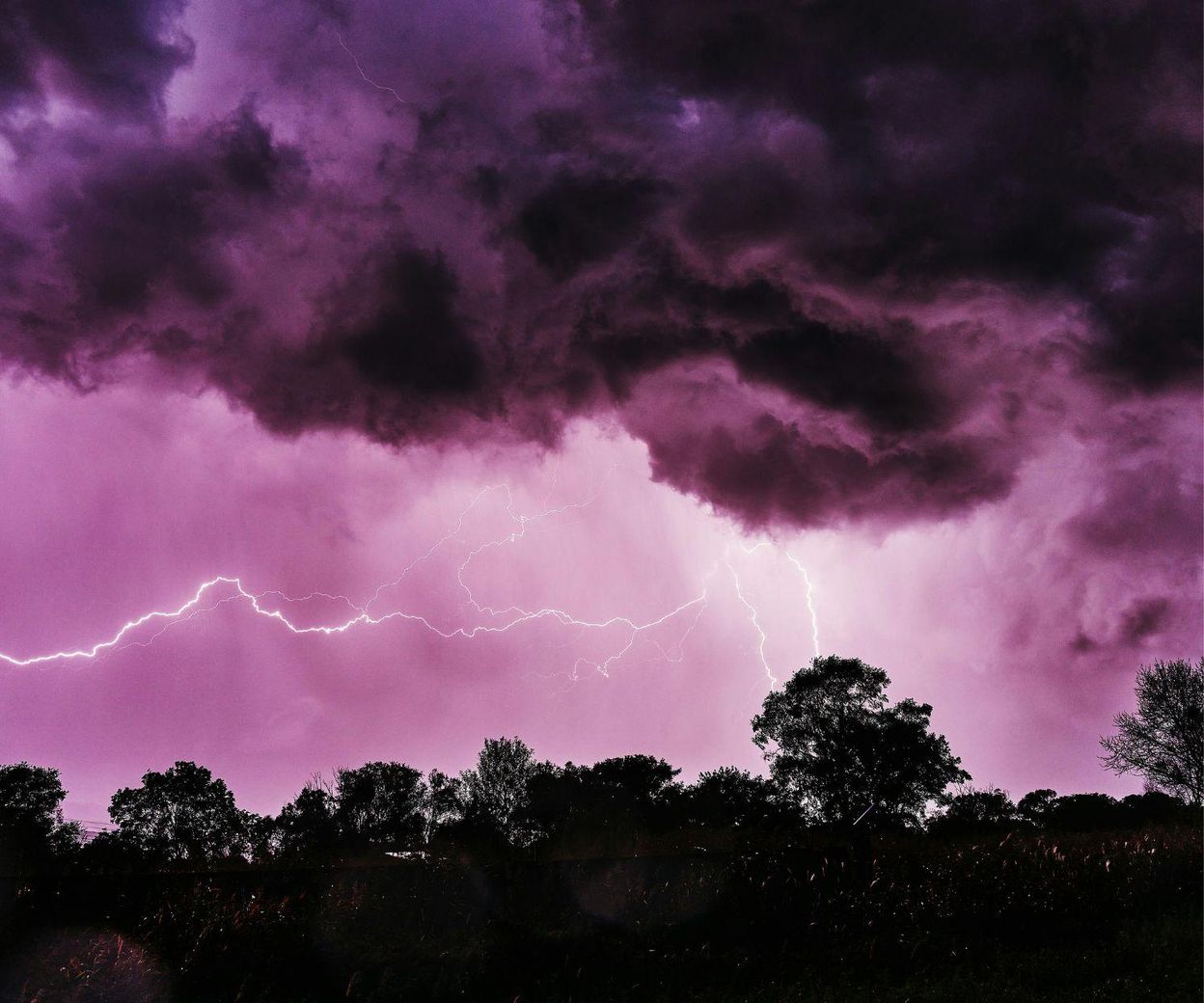 IMGW: Burze i ulewy w Polsce. Alerty trzeciego stopnia w Małopolsce i ...