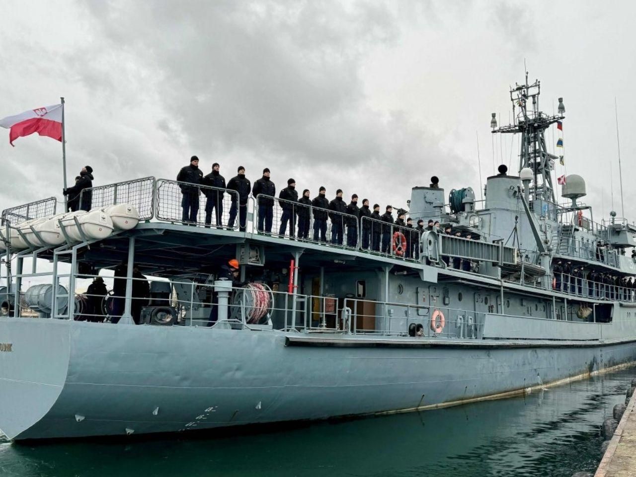 Wypłynęli w morze i wrócą dopiero na walentynki. Taką trasę pokona ORP ...