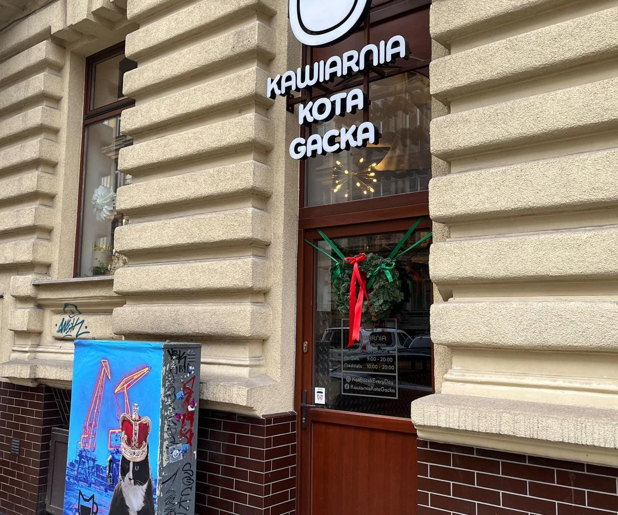 Kawiarnia Kota Gacka została oficjalnie otwarta. Możemy już wypić kawę ...