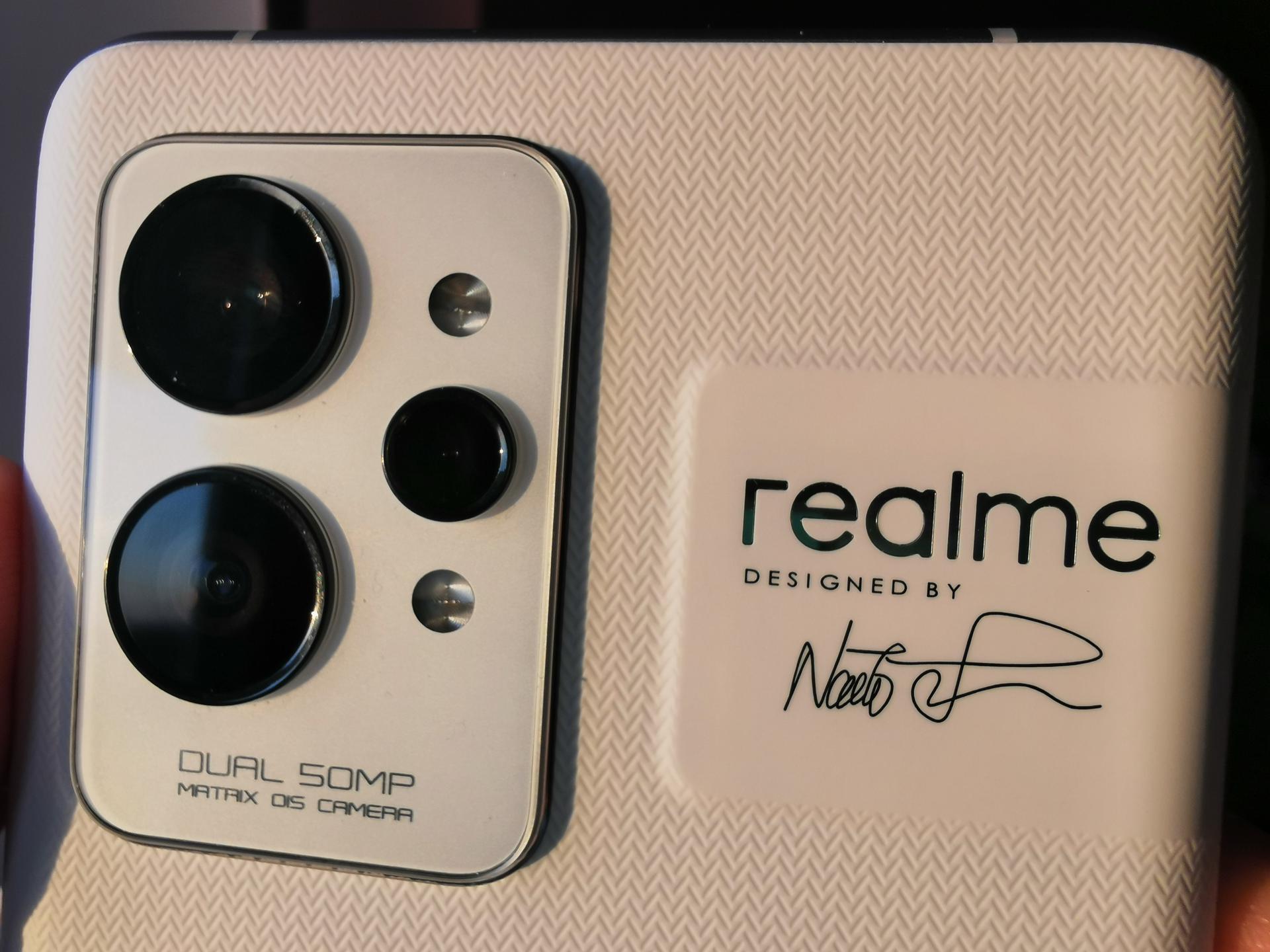 Unboxing realme GT 2 Pro. Przygotujcie się na jazdę bez trzymanki ...
