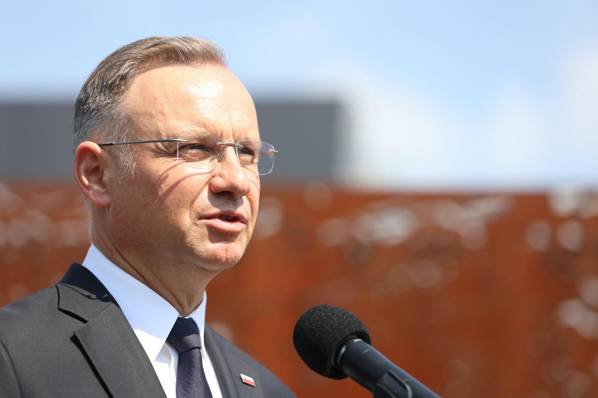 Igrzyska w Paryżu 2024. Andrzej Duda na finale siatkarze. Mecz Polska ...