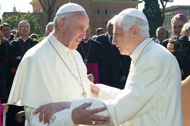 Papież Benedykt XVI choruje? Stan zdrowia Benedykta XVI jest coraz ... Papież Benedykt XVI choruje? Stan zdrowia Benedykta XVI jest coraz ...