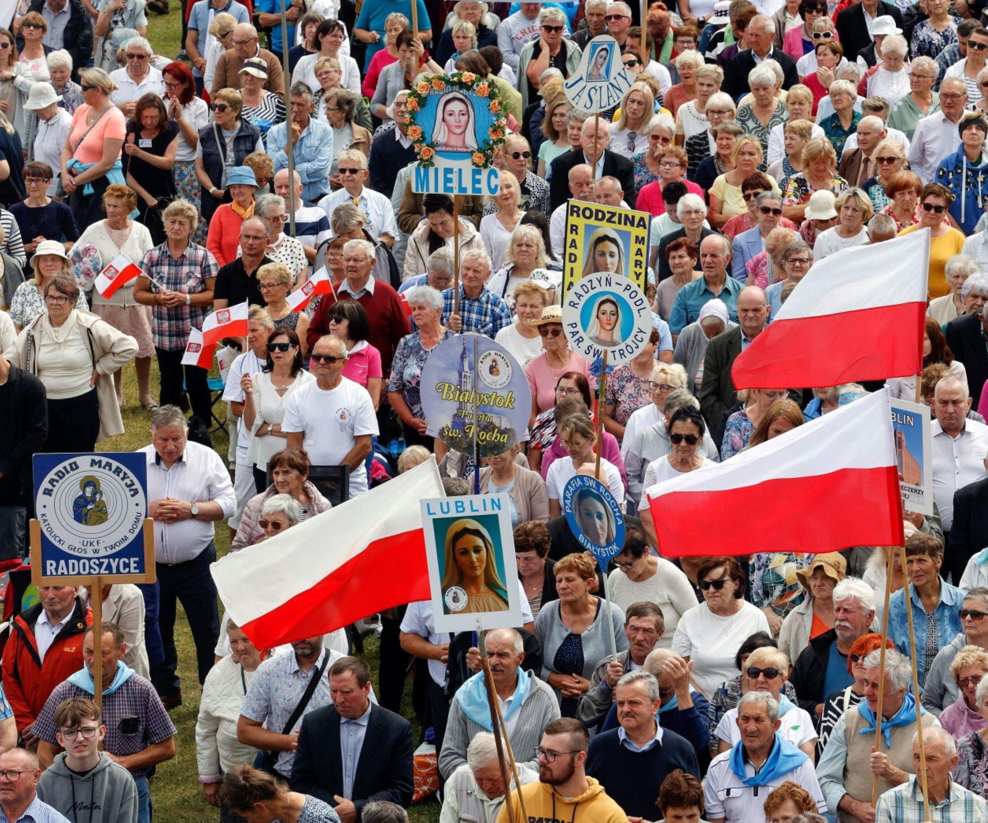 34. Pielgrzymka Rodziny Radia Maryja 2025. Na Jasnej Górze pojawili się czołowi politycy PiS ...