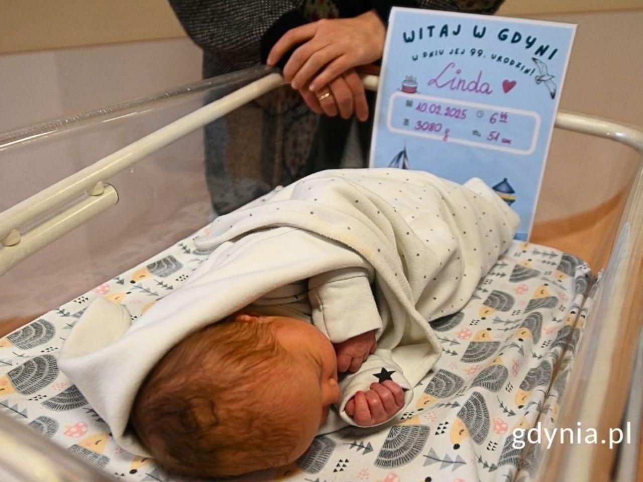 Tosia i Linda przyszły na świat w urodziny Gdyni! Otrzymały prezent od ...