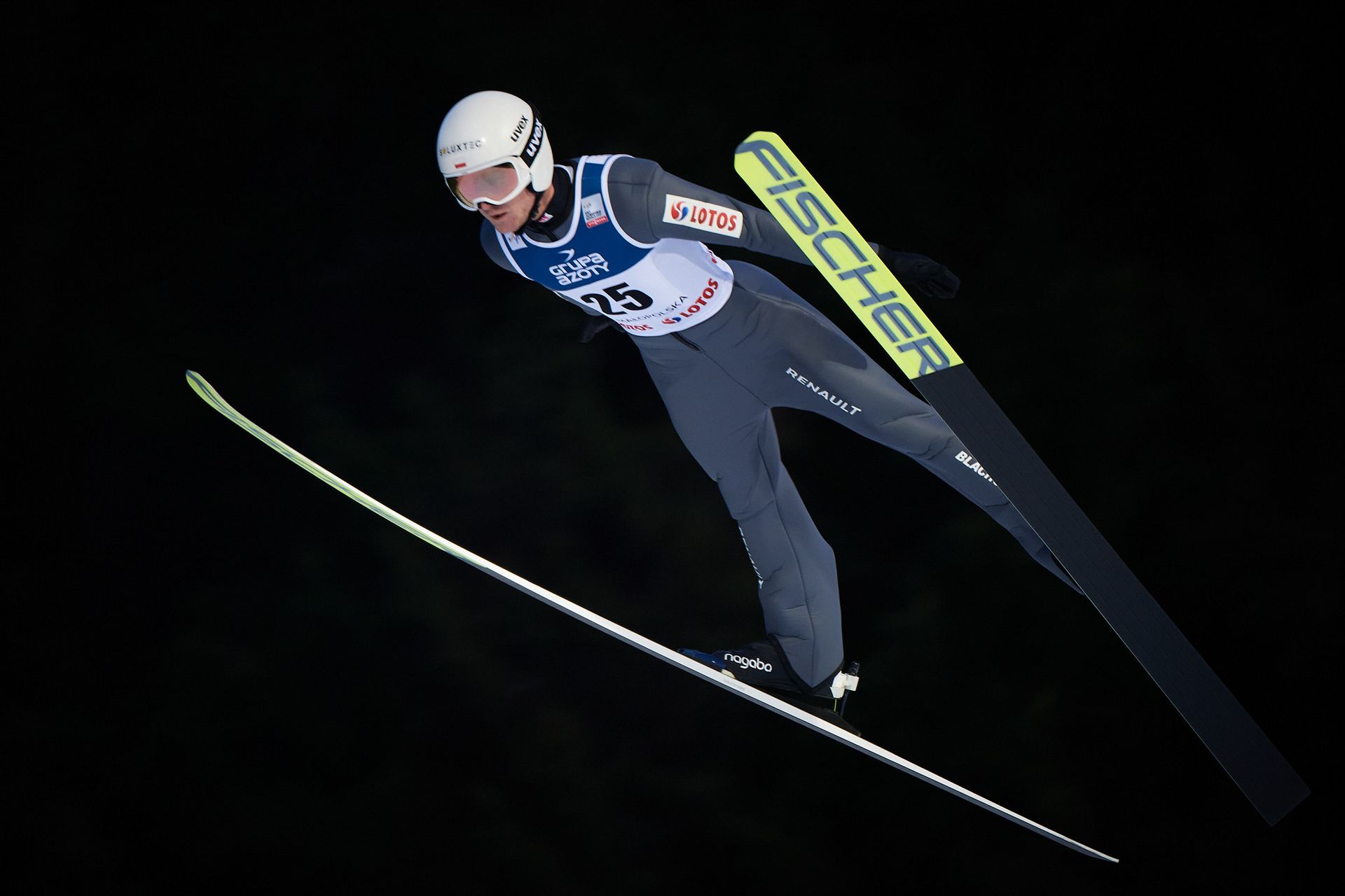 Andrzej Stękała dokonał coming-outu. Przez długi czas ukrywał partnera! Nie mógł go nawet ...