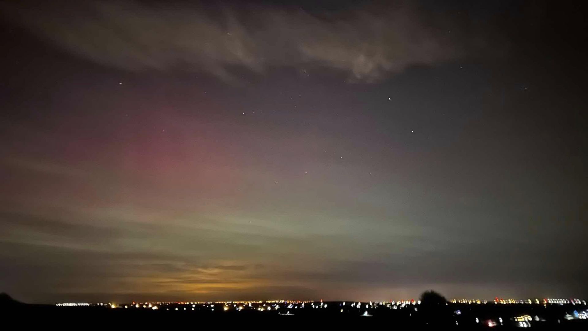 Pierwsza Zorza Polarna w 2025 roku. Można ją było zobaczyć także w Świętokrzyskiem ...