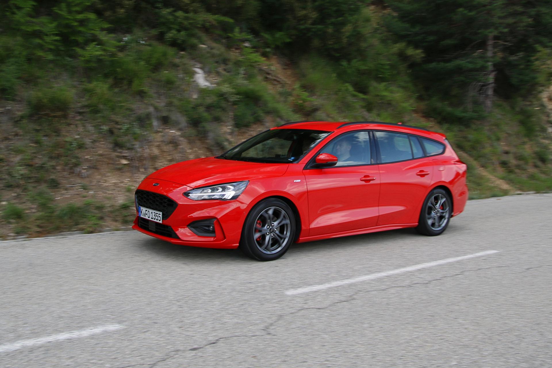 Ford Focus kombi ST-Line 1.5 EcoBoost 182 KM MT6 - Super Express