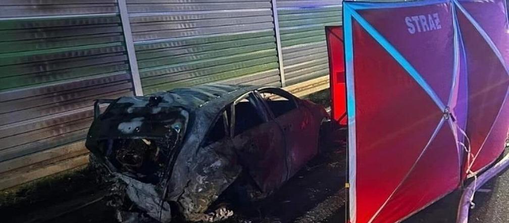 W wypadku na autostradzie A1 zginęła trzyosobowa rodzina. Prokuratura umorzyła dwa postępowania ...
