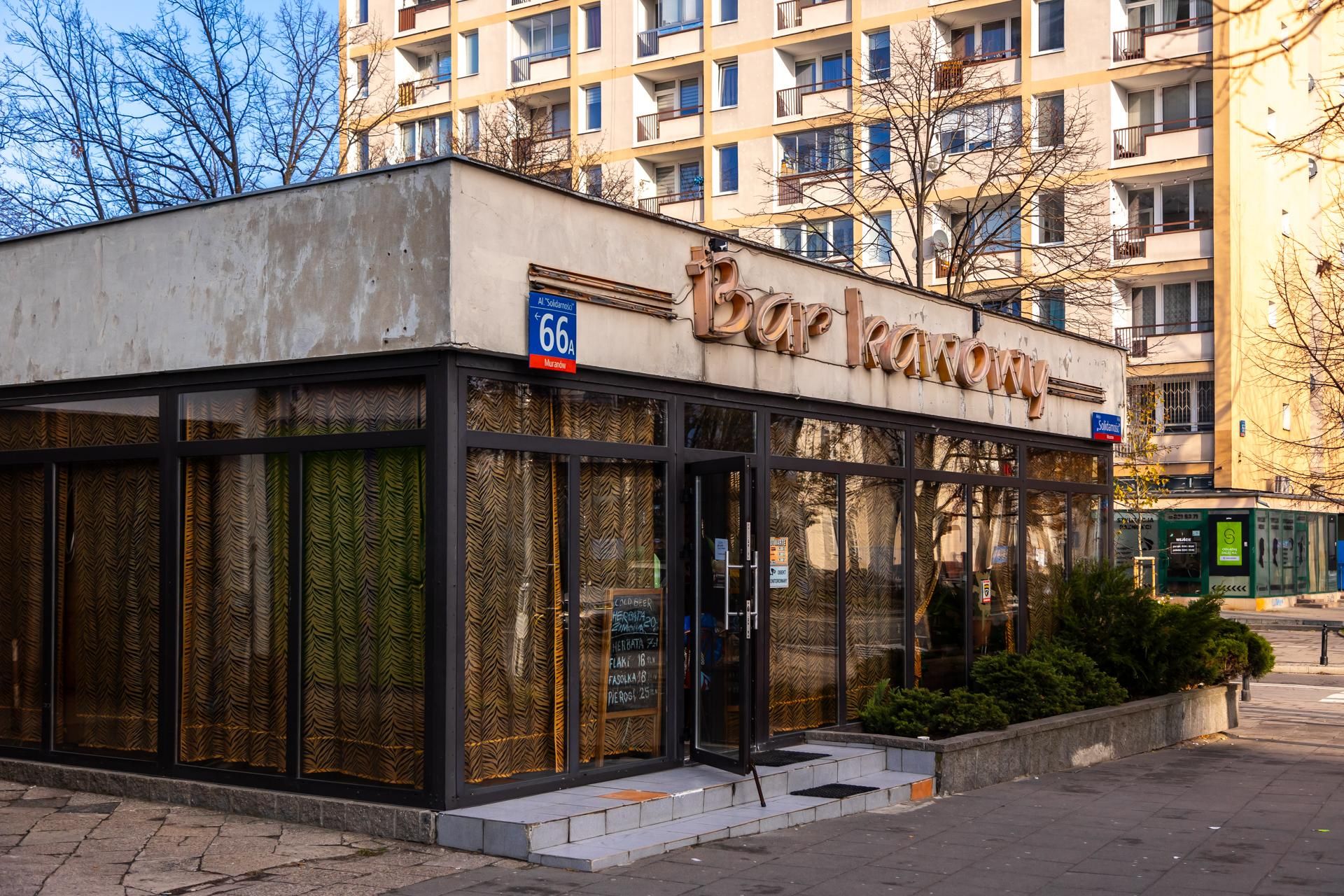 Nie tylko Cepelia. W Warszawie jest więcej pawilonów z PRL ...