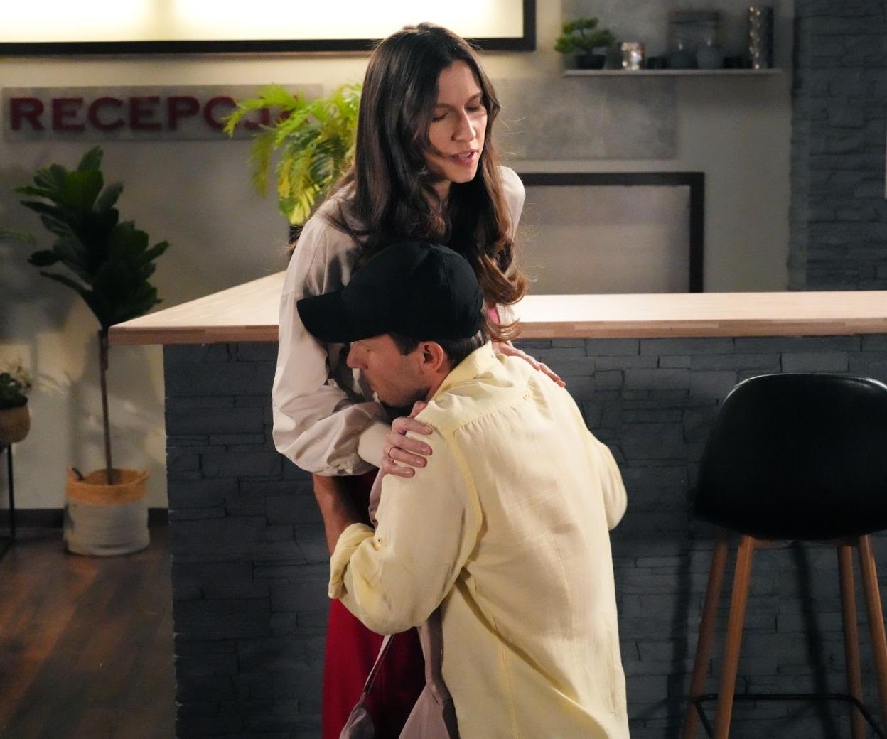 "Barwy szczęścia" odc. 3096 - streszczenie. Franek nie daje za wygraną. Wybłaga kolejną szansę ...