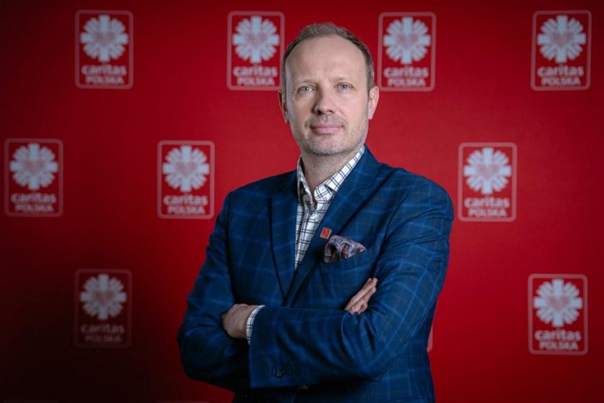 Były gwiazdor TVN wylądował w Caritasie! "Chcę, żeby opinia publiczna dowiedziała się" - Super ...