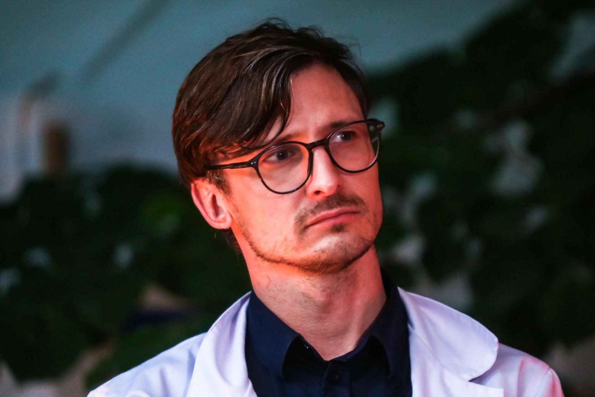 Polityka: Kim jest poznański doktor Piotr Pisula? To jego receptę ...