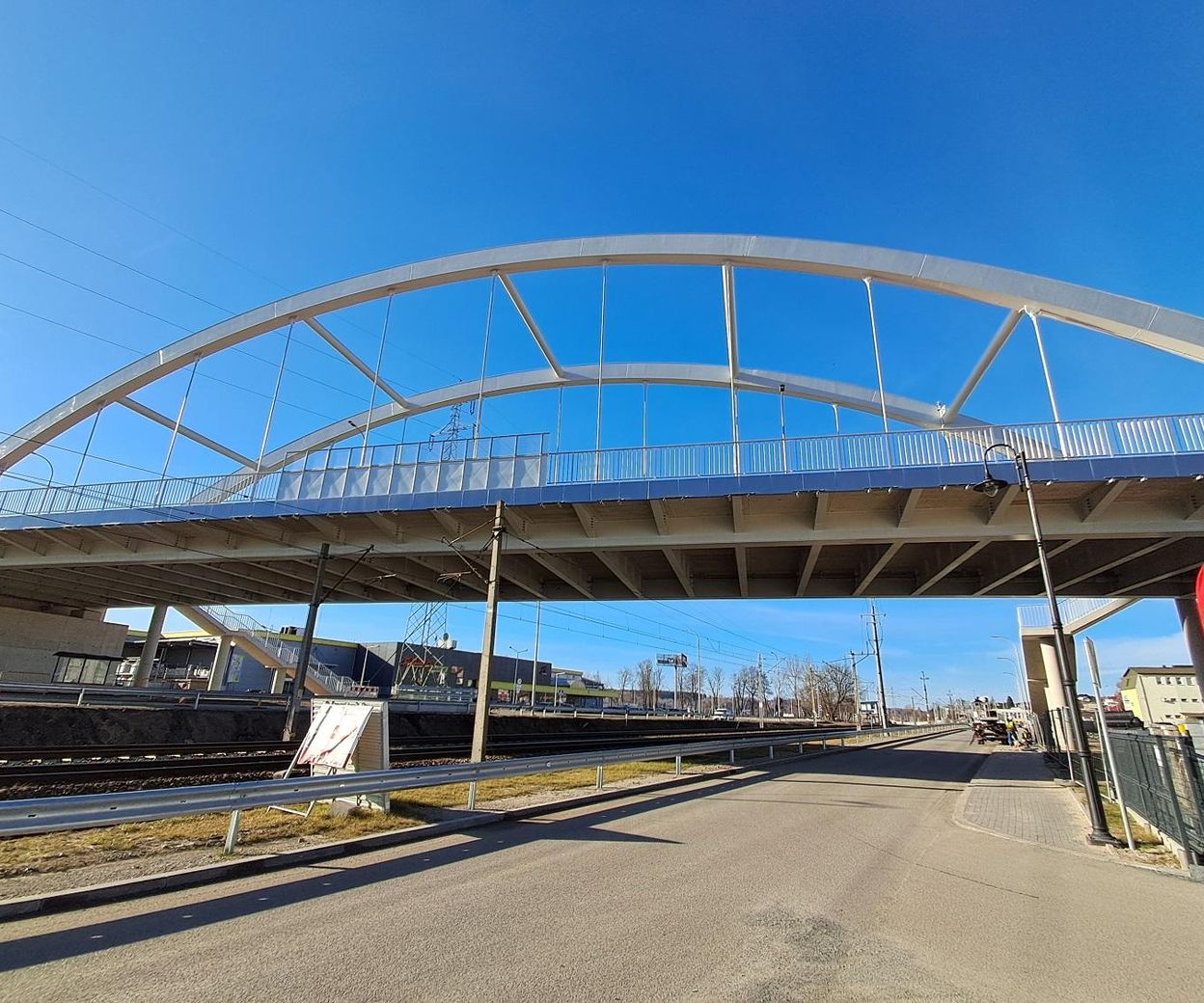 Budowa wiaduktu w Starachowicach zgodnie z terminem? Trwają prace wykończeniowe - Starachowice ...