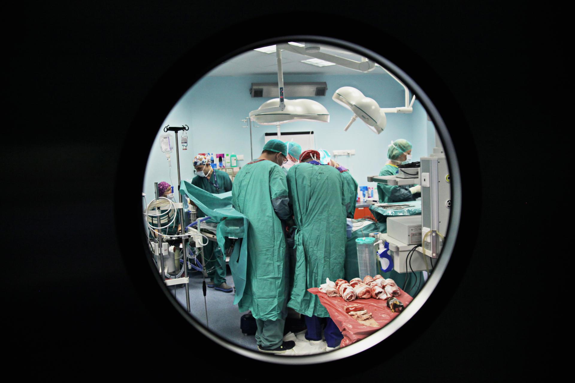 Sala operacyjna 3, odcinek 9: przerwać ciszę. Oglądaj na FOKUS TV ...