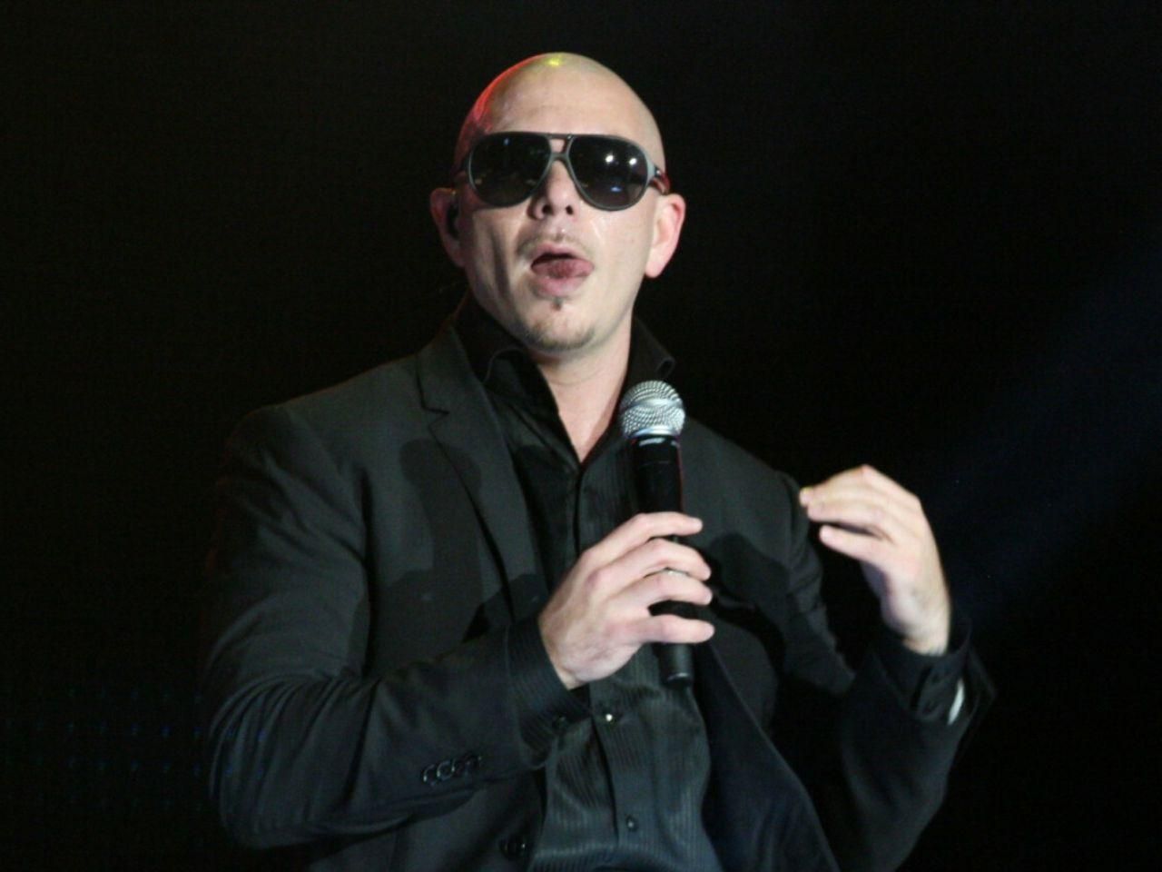 Pitbull już dziś w Krakowie. Muzyk tuż przed koncertem zwrócił się do ...