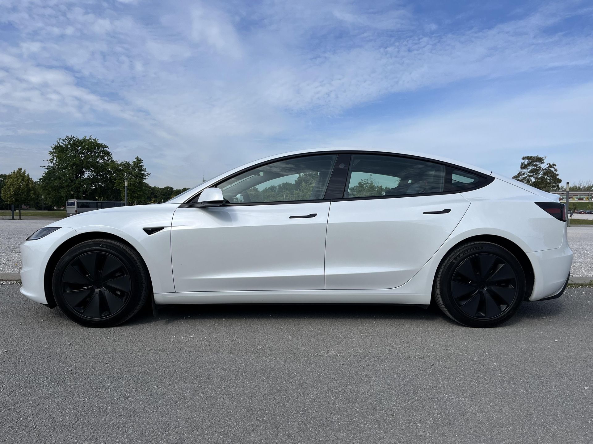Tesla obniża ceny i zwiększa zasięg Modelu 3. Ile kosztuje Tesla w ...