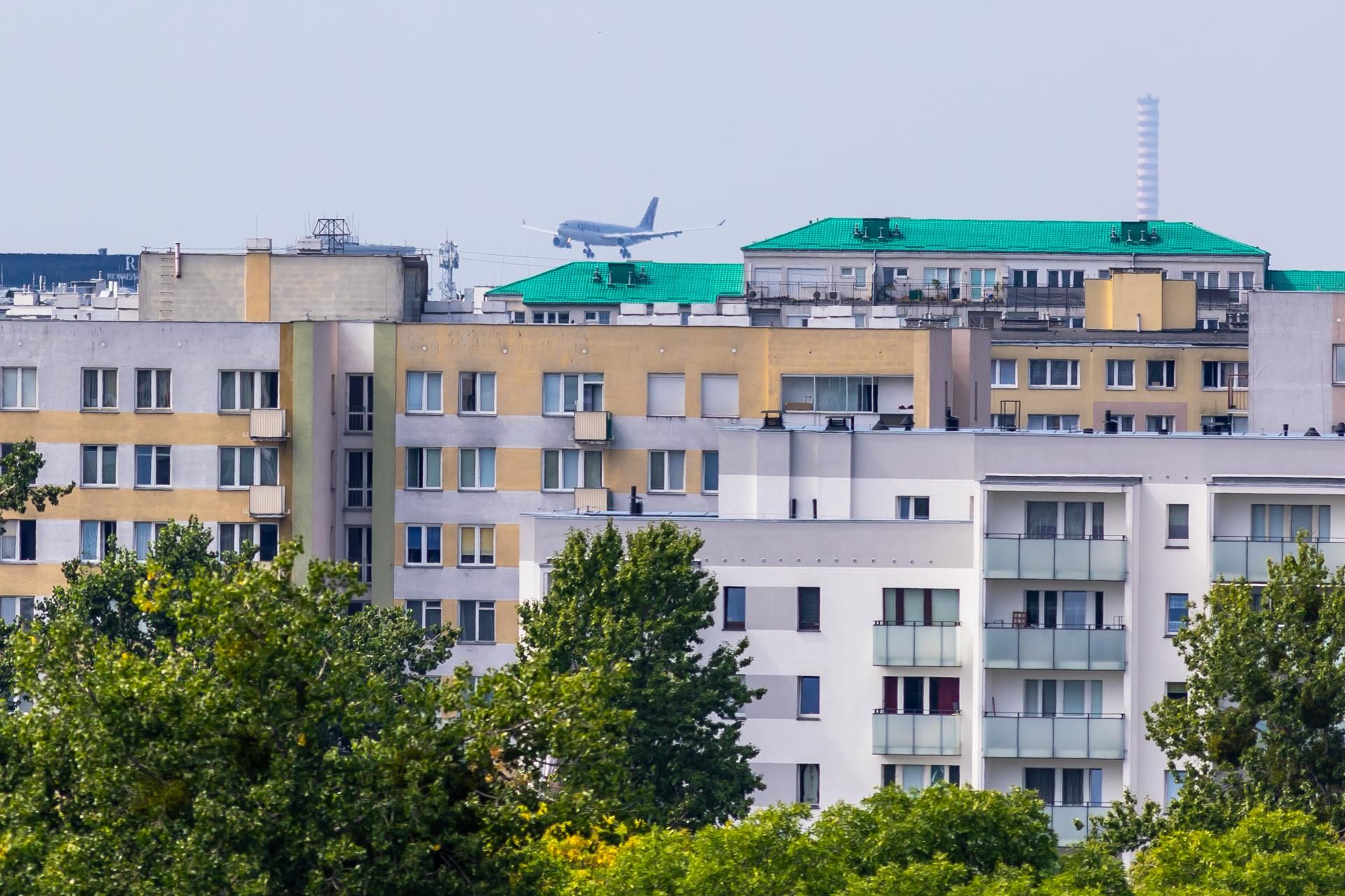 Ile czasu na mieszkanie pracuje kelner, a ile programista? Przepaść ... Ile czasu na mieszkanie pracuje kelner, a ile programista? Przepaść ...