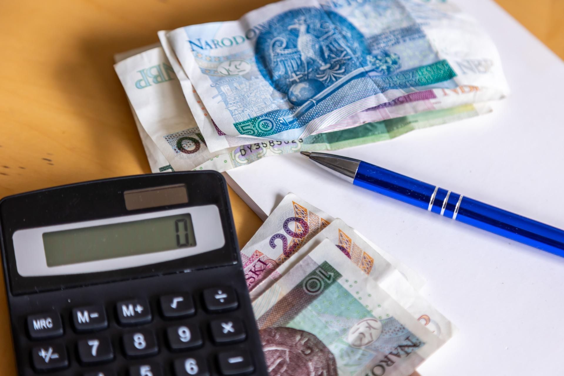 Abonament RTV 2024 zapłać do 25 maja! Inaczej nie unikniesz odsetek ...