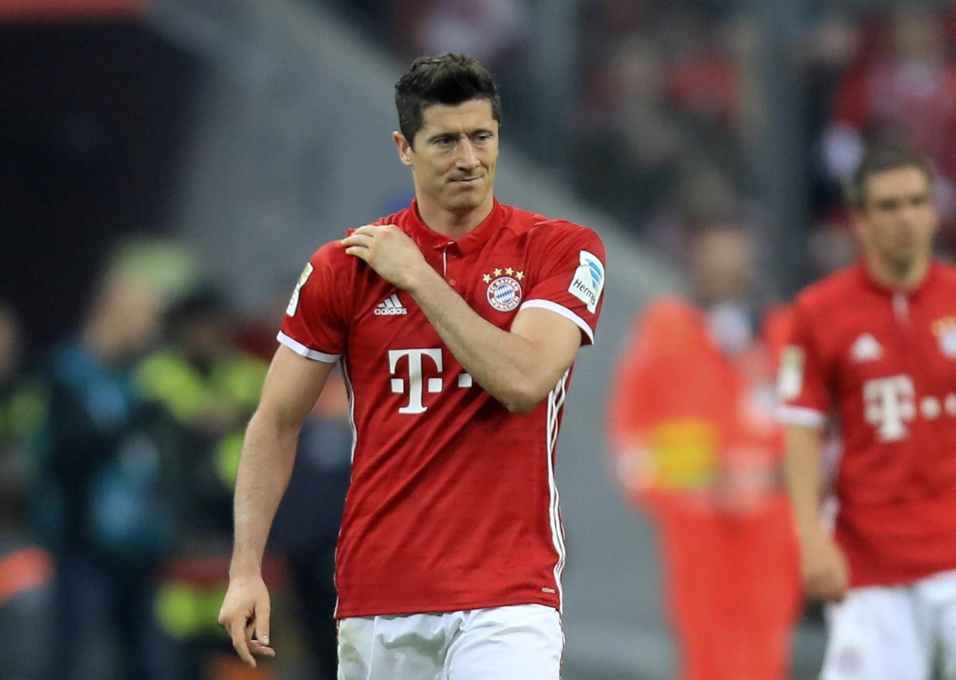 Robert Lewandowski nagra piosenkę z Donatanem? Fani w szoku! - ESKA.pl