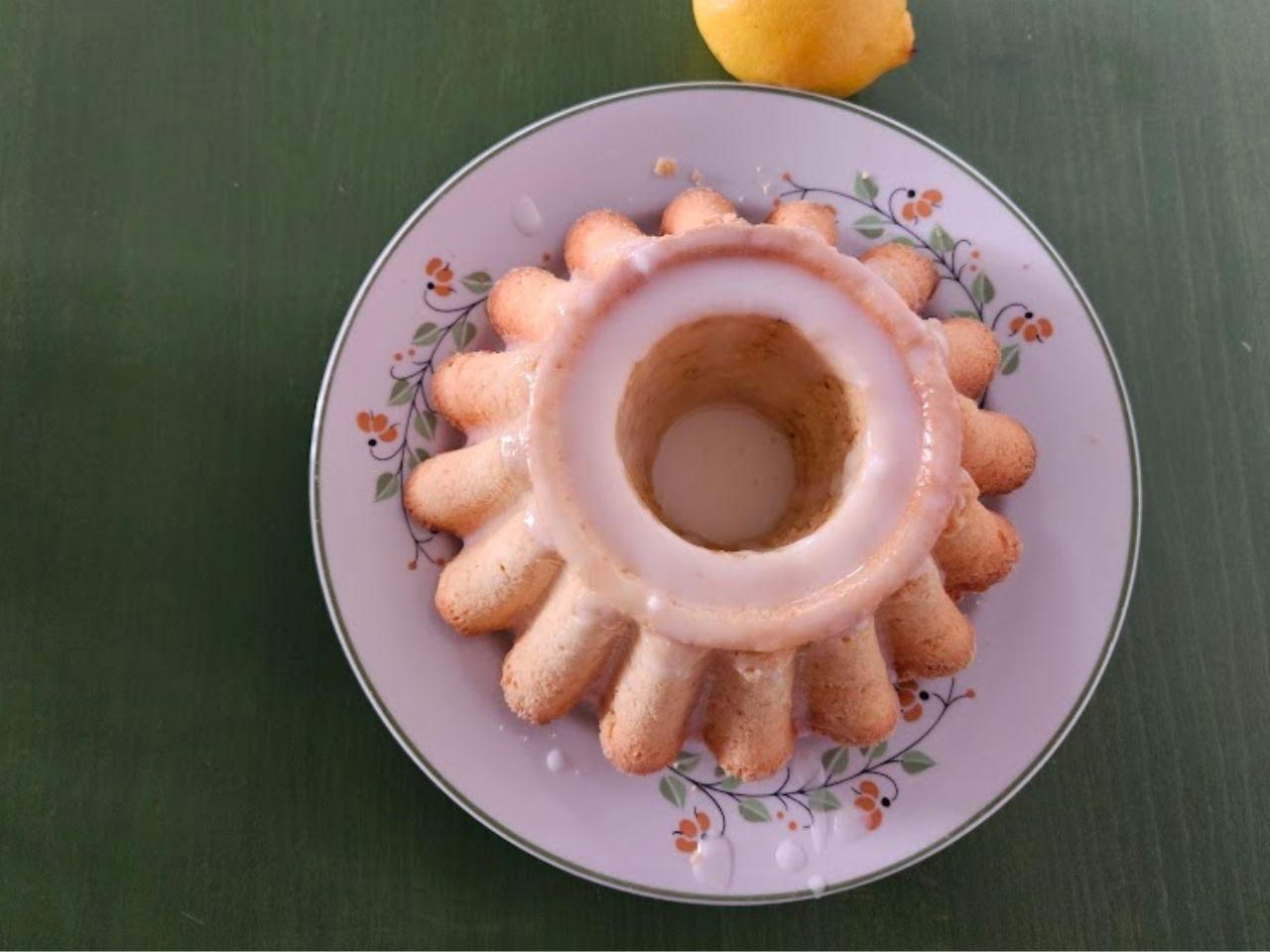 Babka cytrynowa lepsza niż z cukierni. Prosty przepis na podwójnie ...