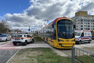 Warszaw, Białołęka: Pasażerka zalała się własną krwią. Makabryczny wypadek z udziałem tramwaju ...