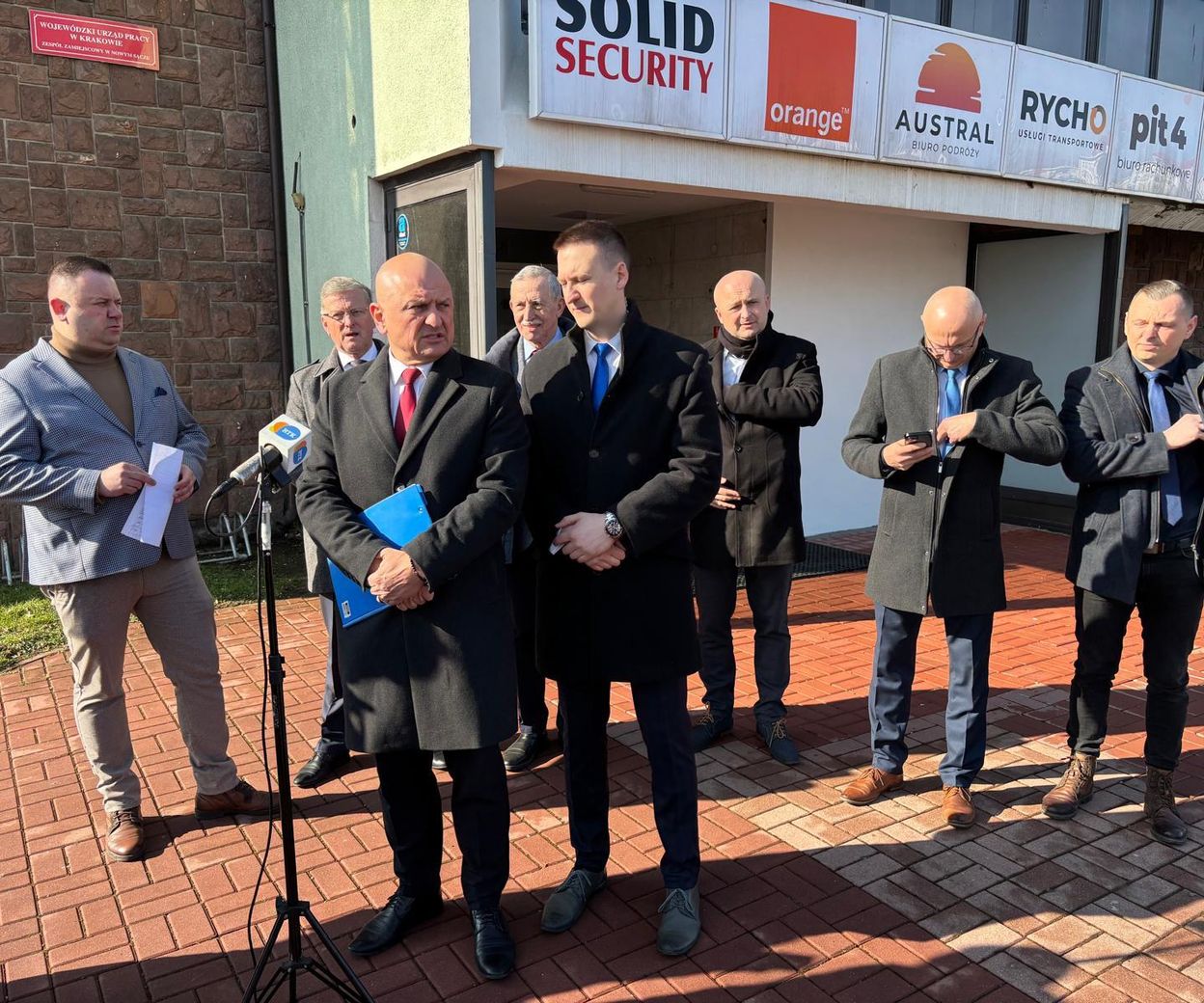 Burza wokół lokalizacji Centrum Integracji Cudzoziemców! Radni KN zaniepokojeni - Nowy Sącz ...