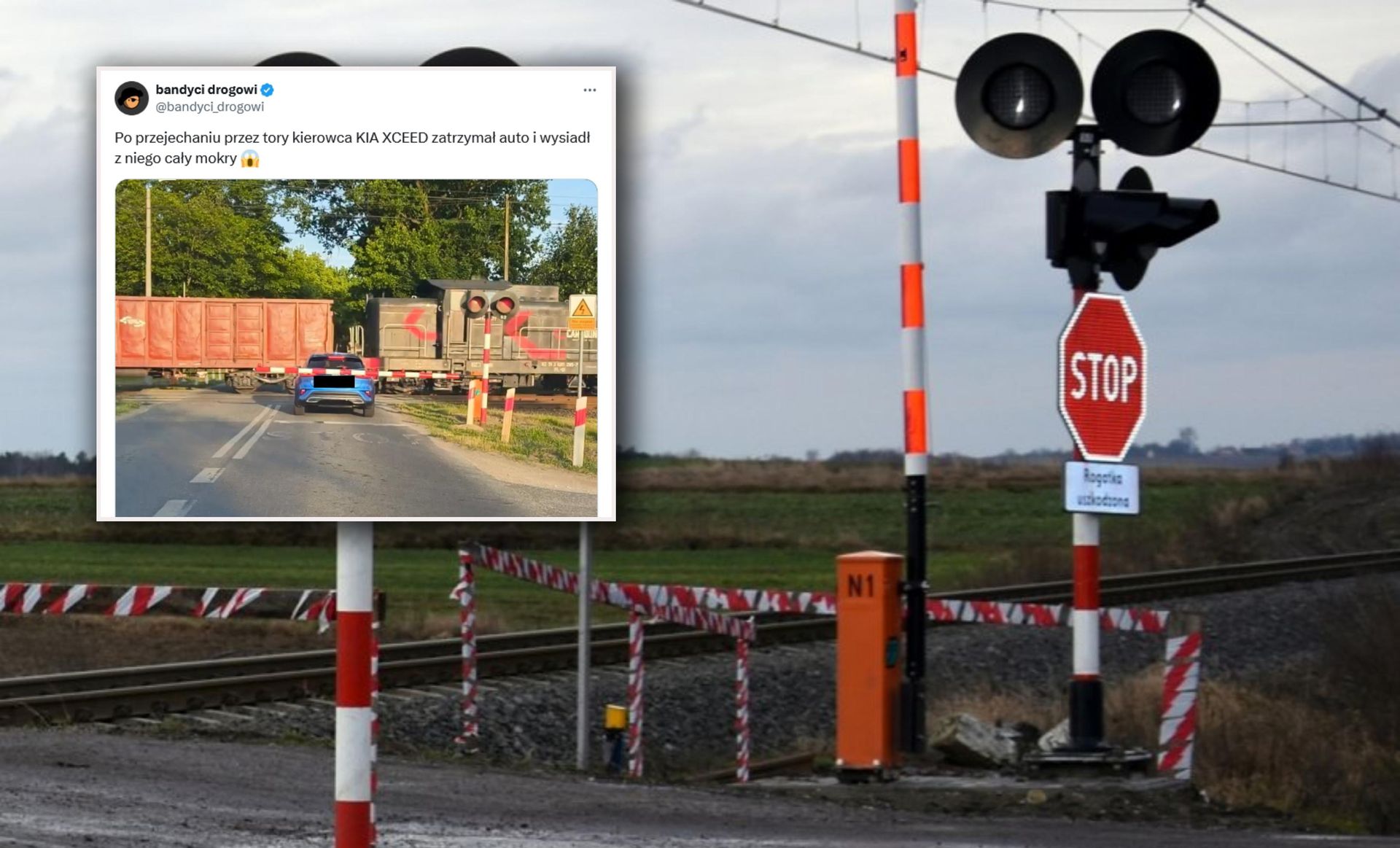 O krok od tragedii na przejeździe w Ryńsku! Wszystko widać na nagraniu. Mrozi krew w żyłach ...