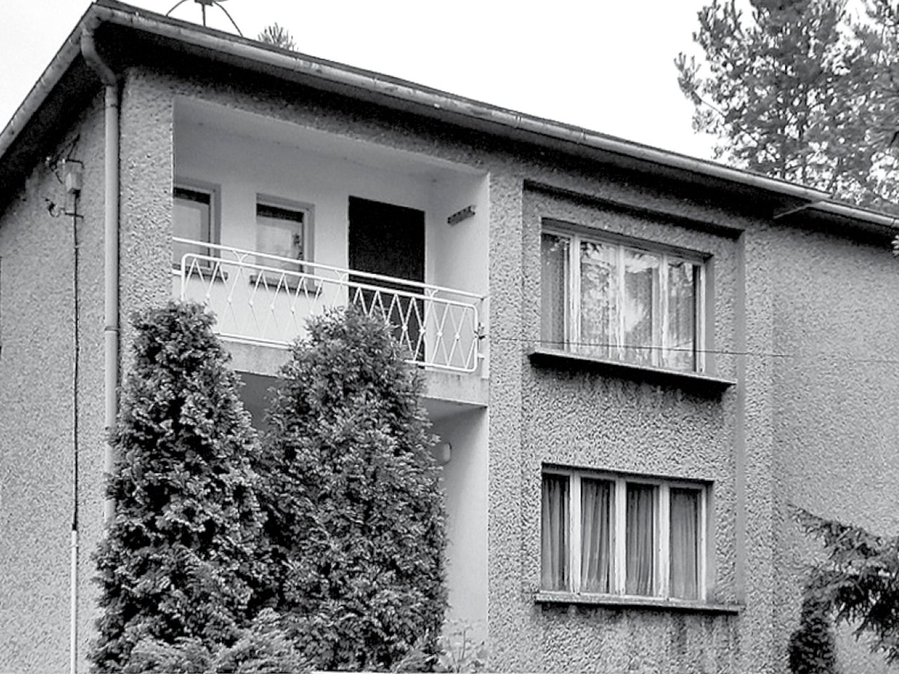 Przebudowa starego domu z lat 70. Jak niszczejącą kostkę z PRL-u ...